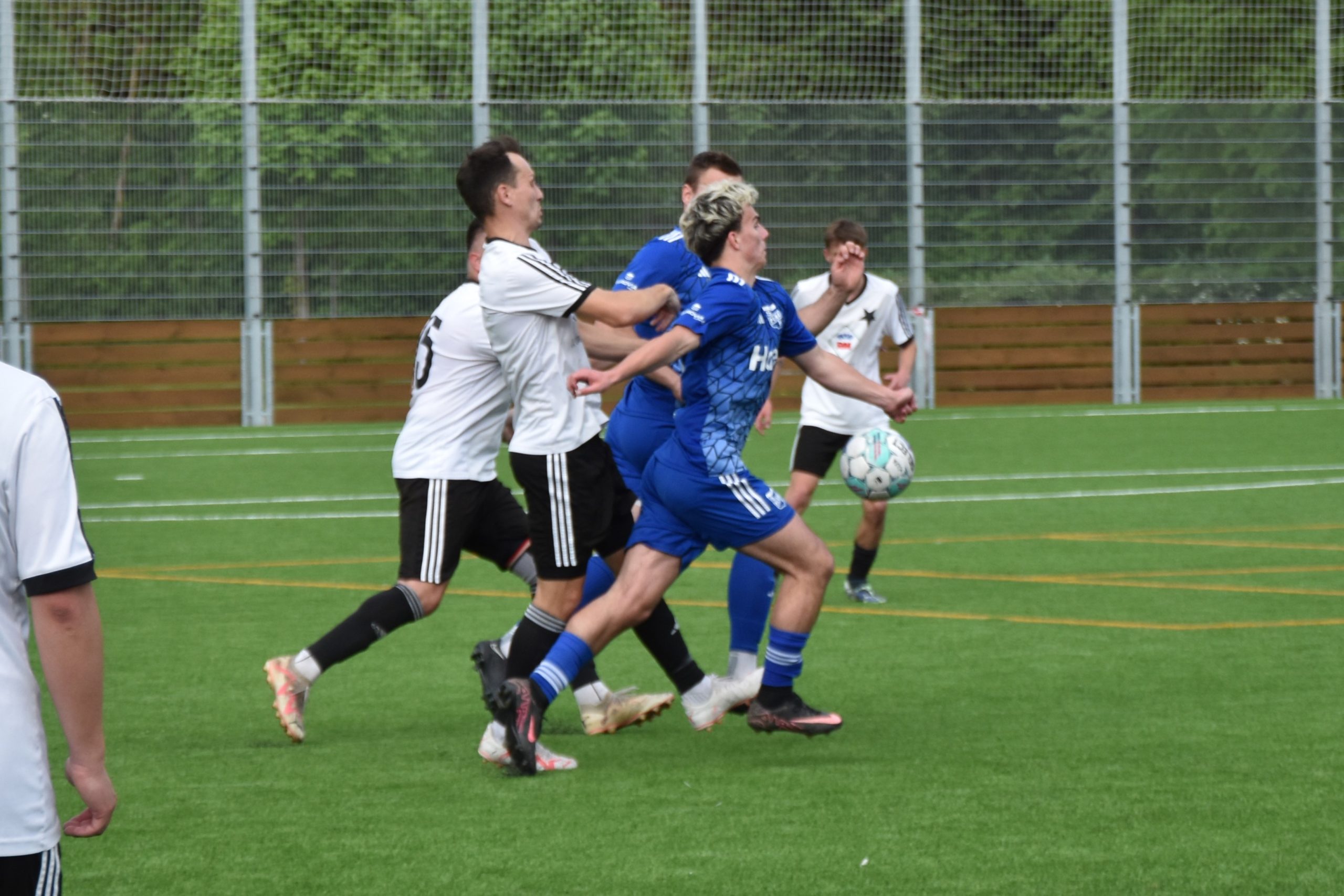 Fotbalistům veselské Lokomotivy se zadařilo. S přehledem porazili ...