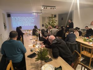 Kvízy na míru. Adam Pešička baví vesnice originálními otázkami | Jižní ...